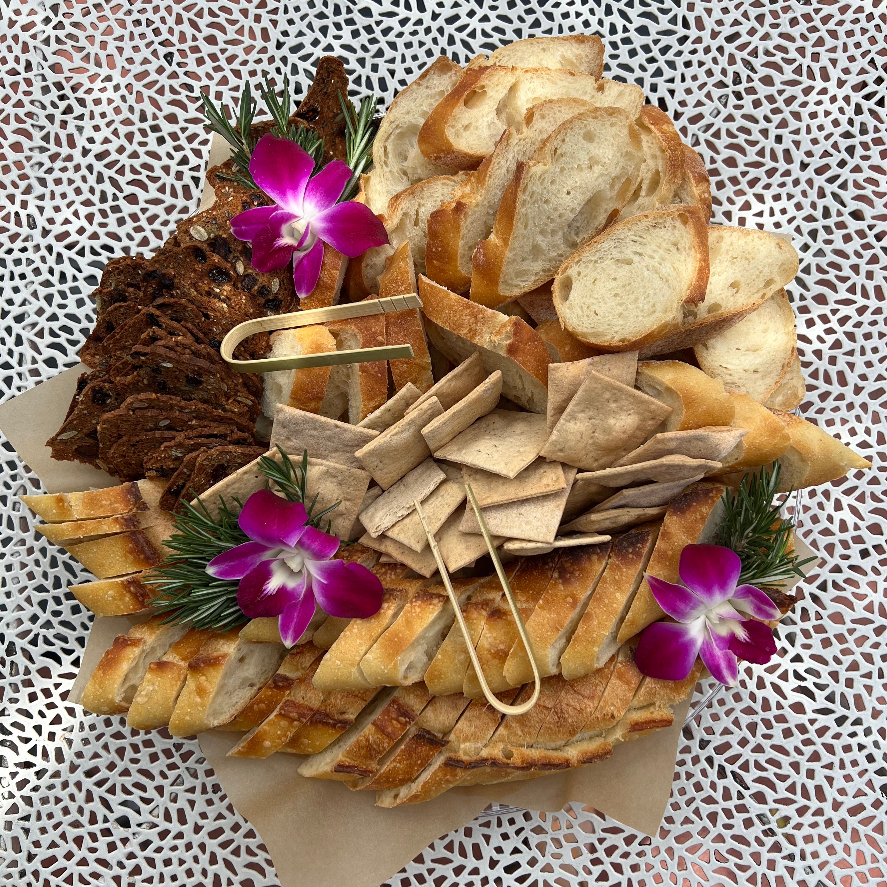 Extra Large Gourmet Cheese Party Tray | Venissimo Cheese